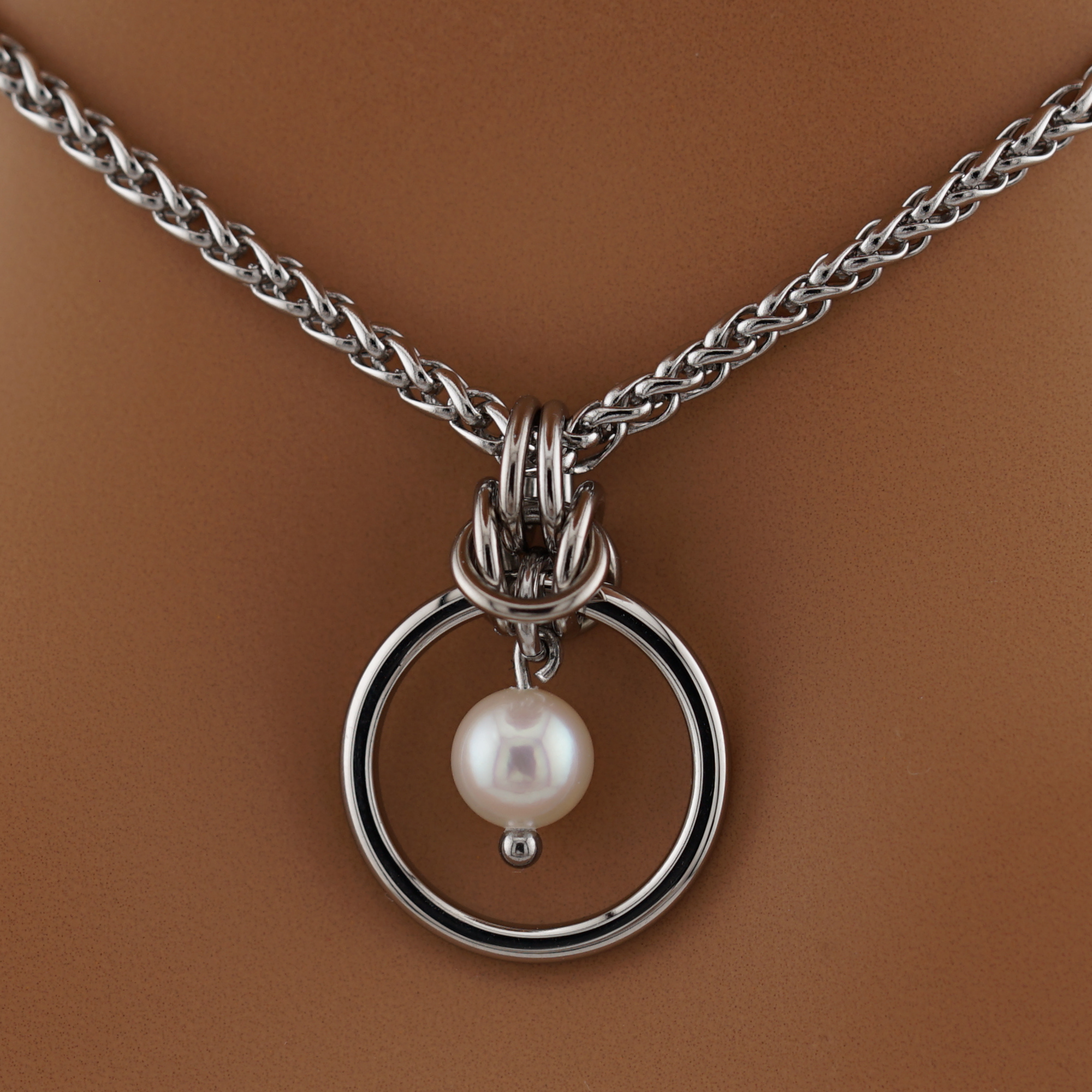 Genuine Cultured Saltwater Pearl – Captive Collars